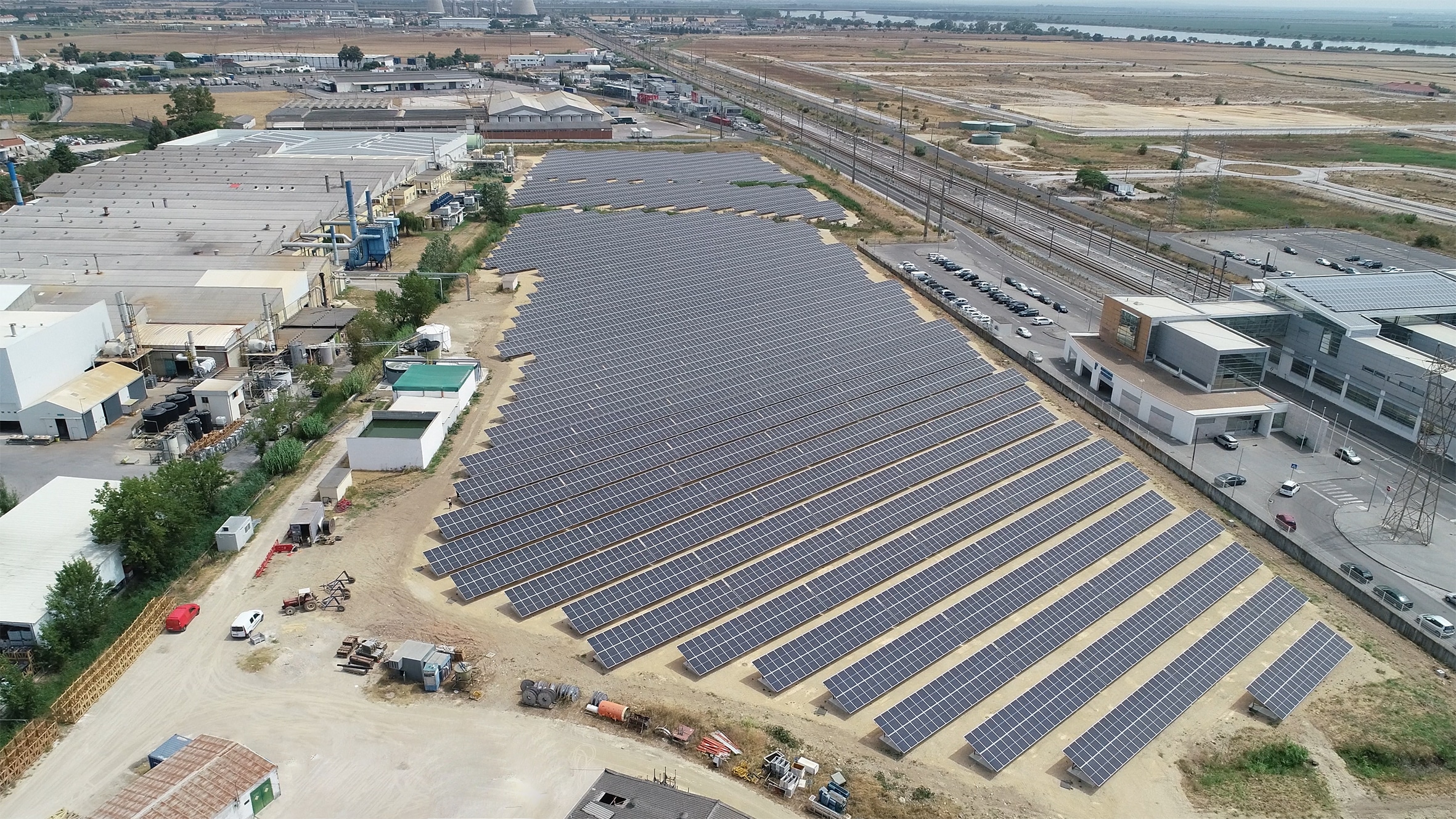 Exide met en service une nouvelle centrale solaire couplée à un ...
